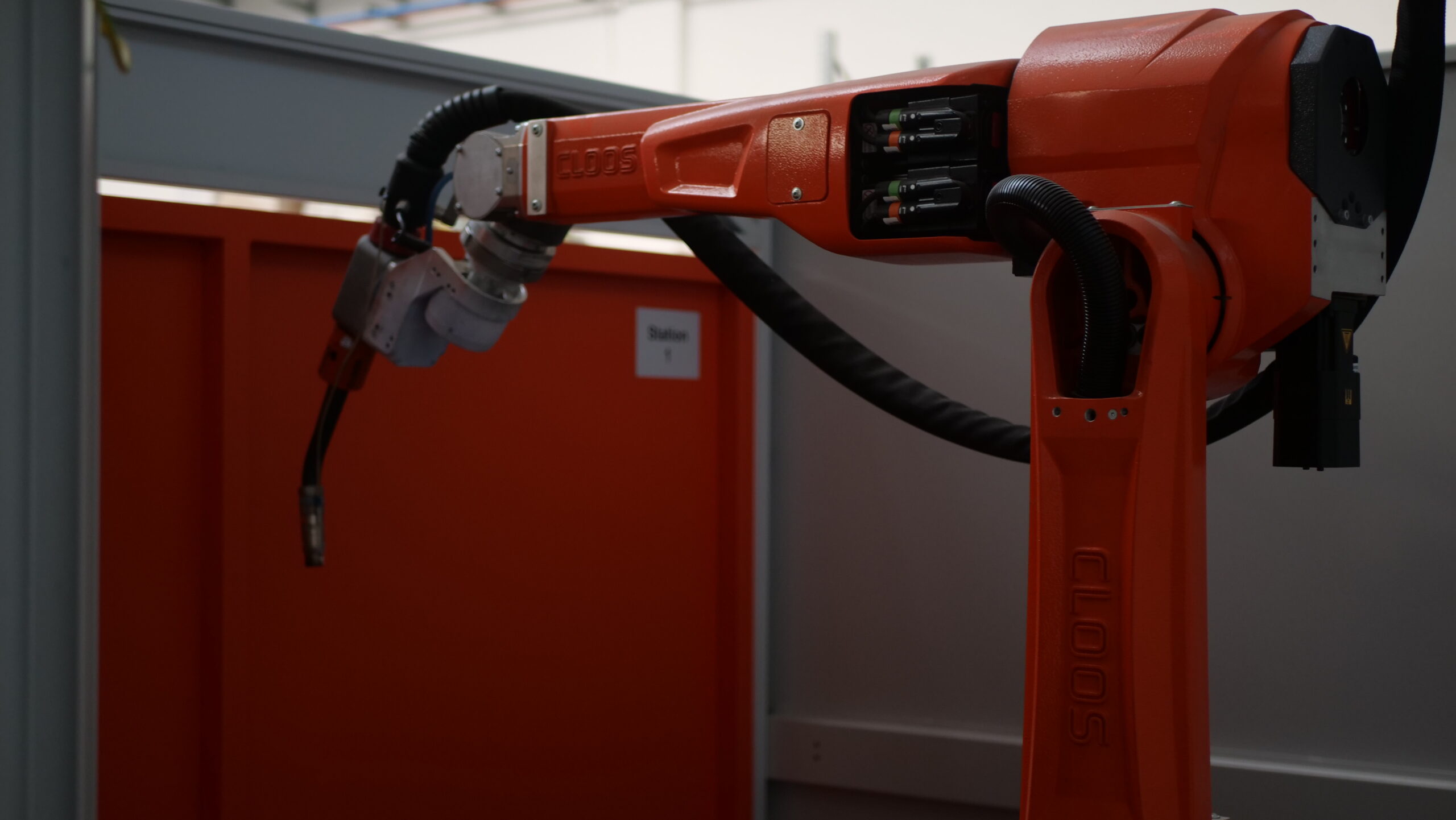 CLOOS QIROX Compact Cell CC-6.1 | PROSTOR-design s.r.o.